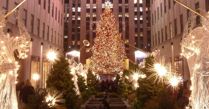 6 Fantastic Places to See Holiday Lights this Winter - MobilityWorks